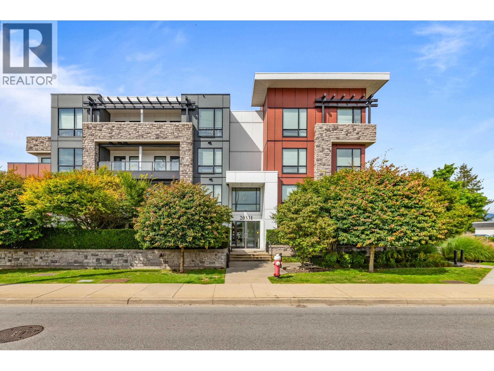 For sale: 307 20331 DEWDNEY TRUNK ROAD, Maple Ridge, British Columbia ...