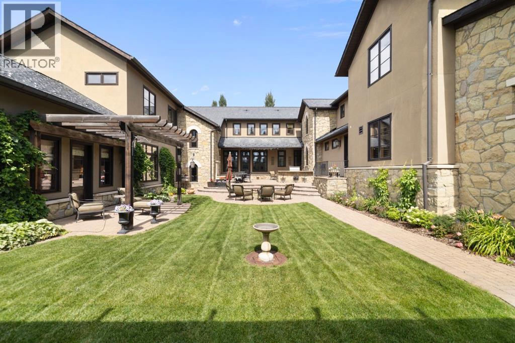 For sale: 209 Pinnacle Ridge Place SW, Rural Rocky View County, Alberta ...