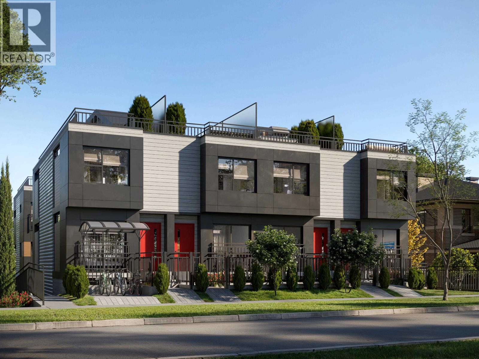 For sale: 103 586 THOMPSON AVENUE, Coquitlam, British Columbia V0V0V0 - R3039755 | REALTOR.ca