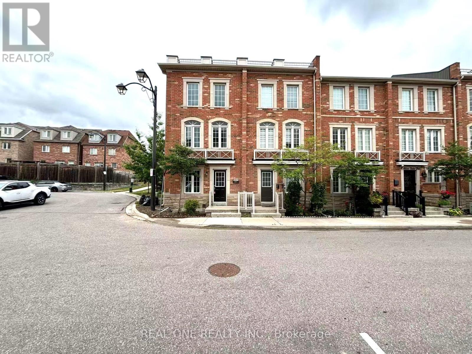 For rent: 15 ADAM OATES HEIGHTS, Toronto (Downsview-Roding-CFB ...