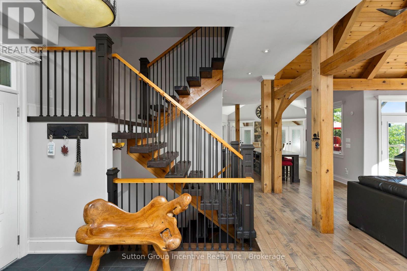 For sale: 15 GORDON POINT LANE, Seguin, Ontario P0C1H0 - X12254774 ...