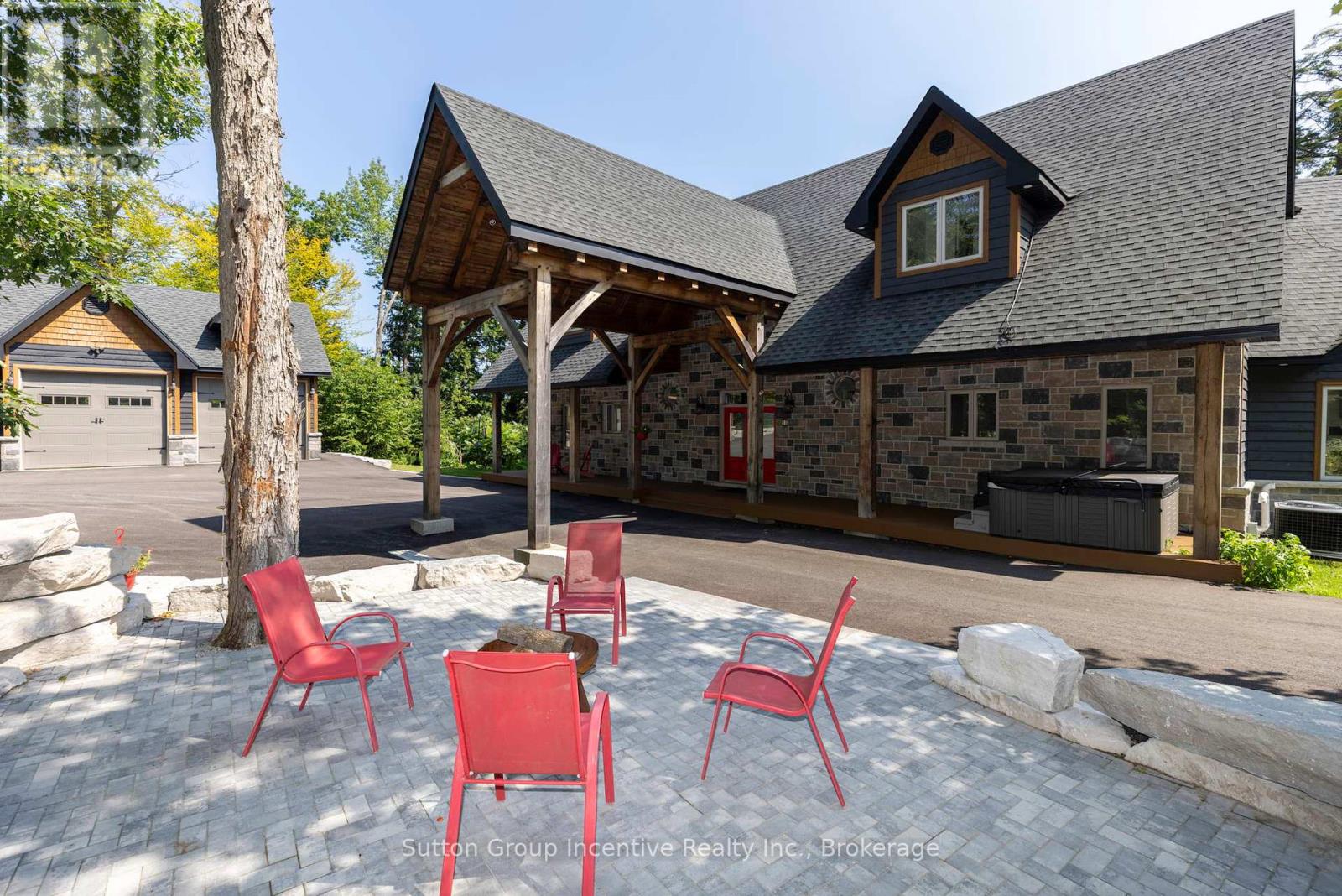 For sale: 15 GORDON POINT LANE, Seguin, Ontario P0C1H0 - X12254774 ...