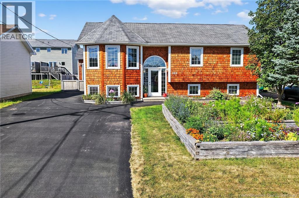 For sale: 144 Oak Ridge Drive, Moncton, New Brunswick E1G0M2 - NB125339 ...