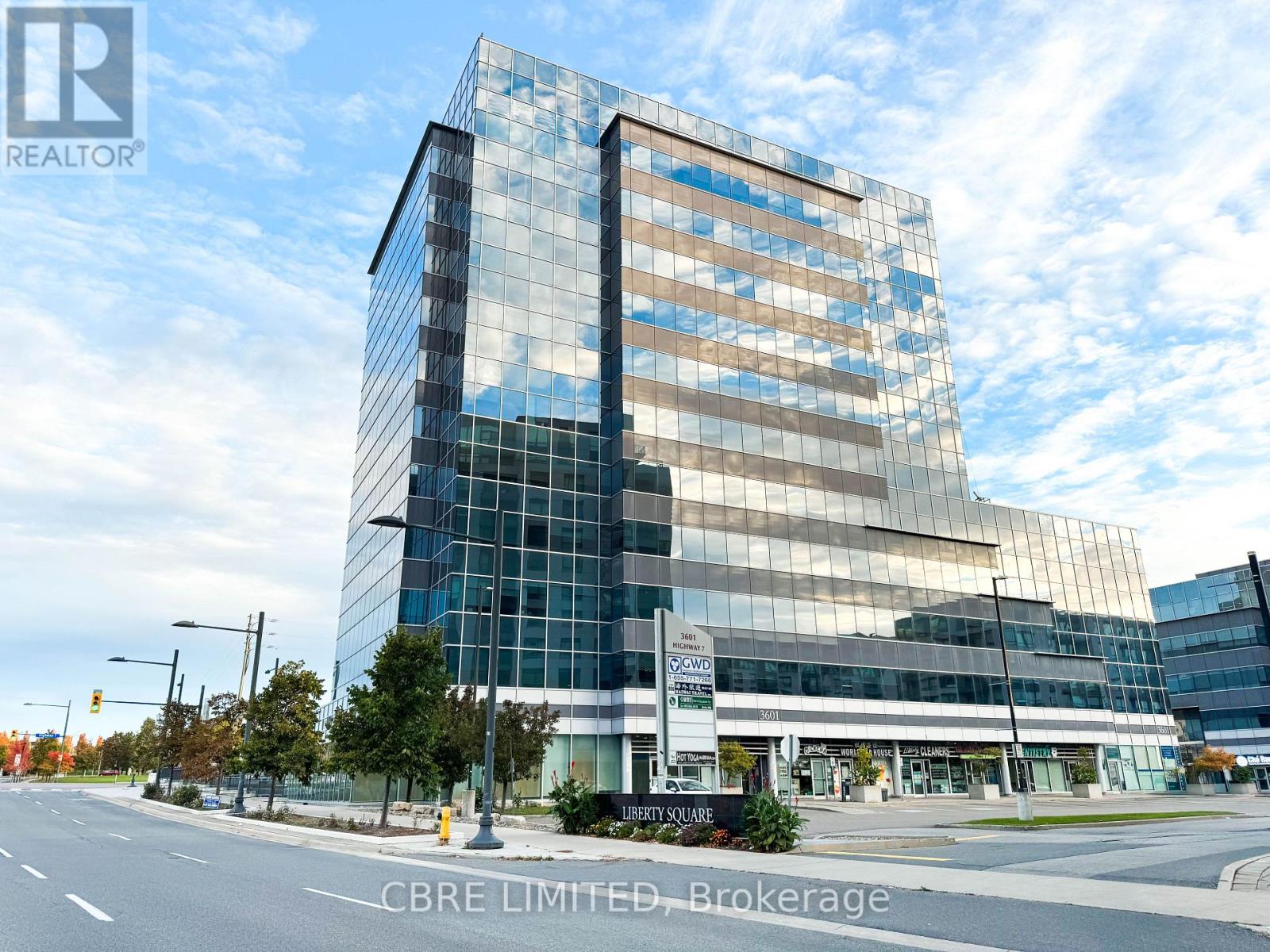 For sale: UNIT 106-107 - 3601 HIGHWAY 7, Markham (Unionville), Ontario ...