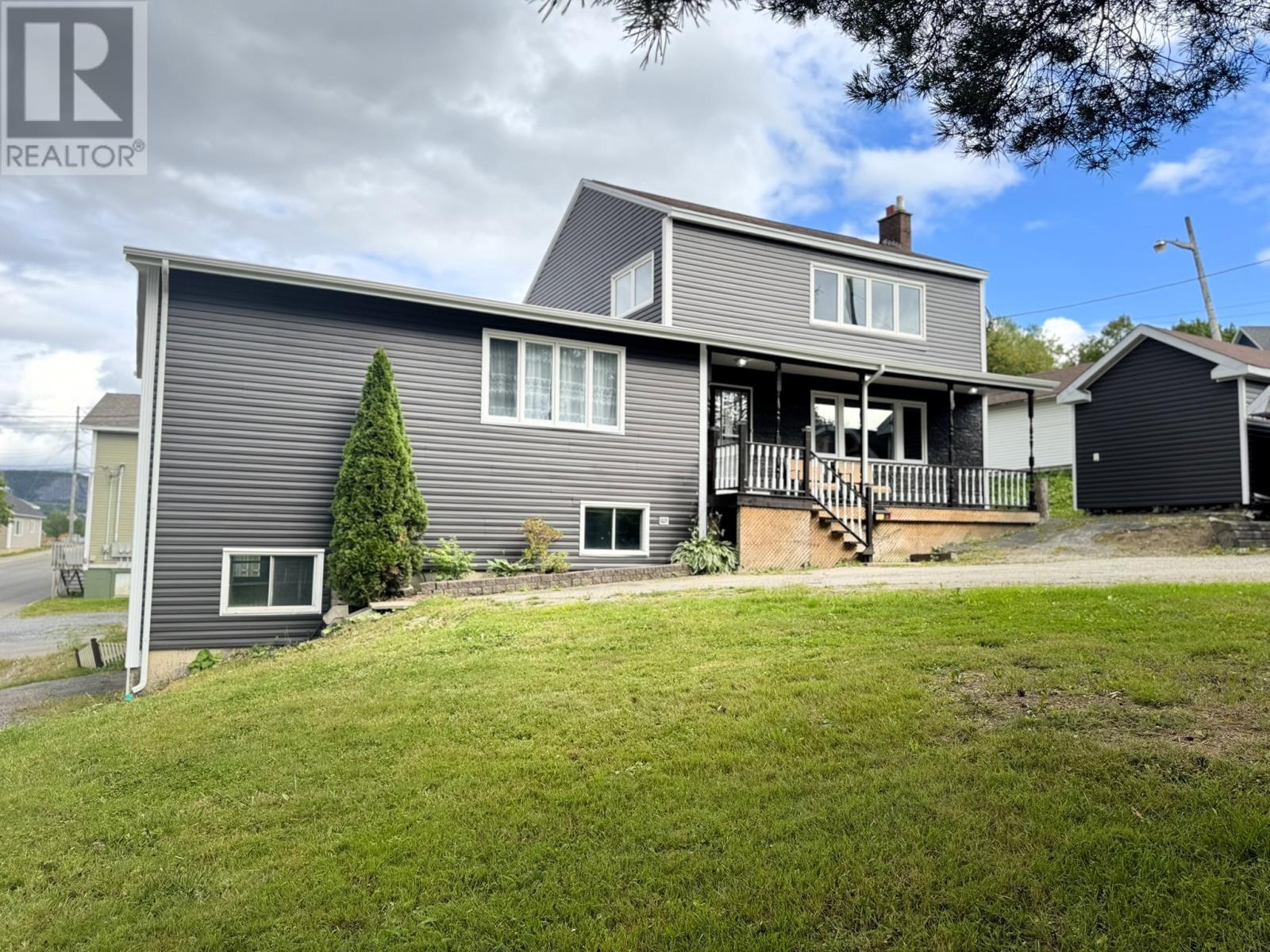 For sale: 49 Wellington Street, Corner Brook, Newfoundland & Labrador ...