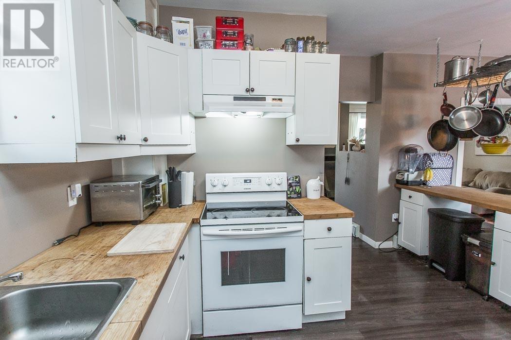 For sale: 60 Cathcart ST, Sault Ste. Marie, Ontario P6A1E1 - SM252368 ...