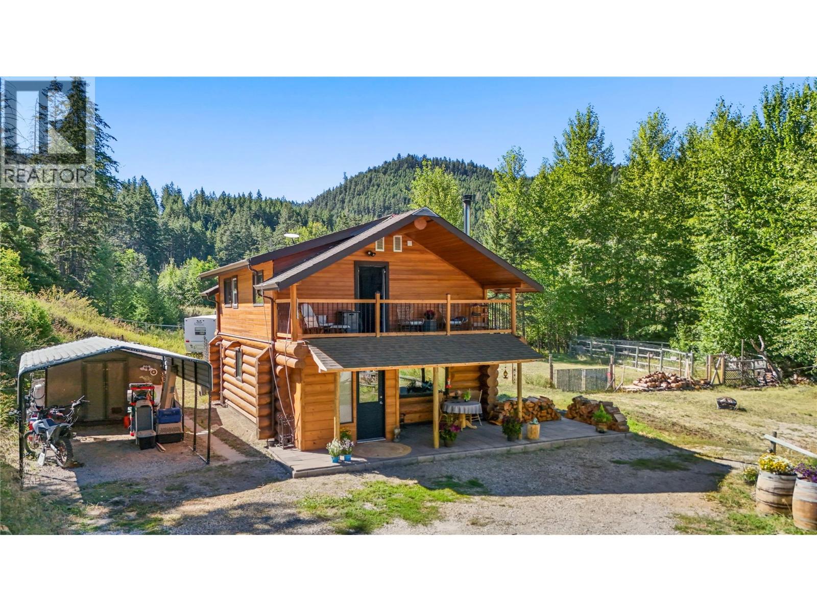 For sale: 802 Grand Oro Road, Kaleden, British Columbia V0H1K0 ...