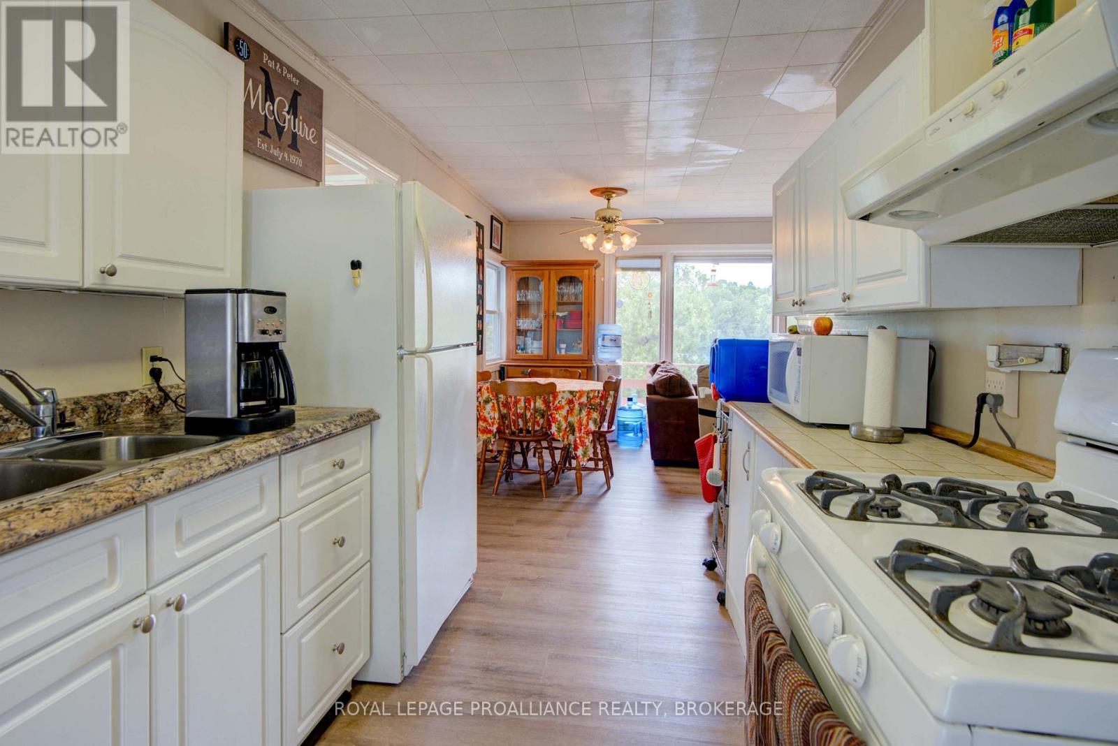 For sale: 372 MURPHY ROAD #100, Rideau Lakes, Ontario K0G1X0 ...