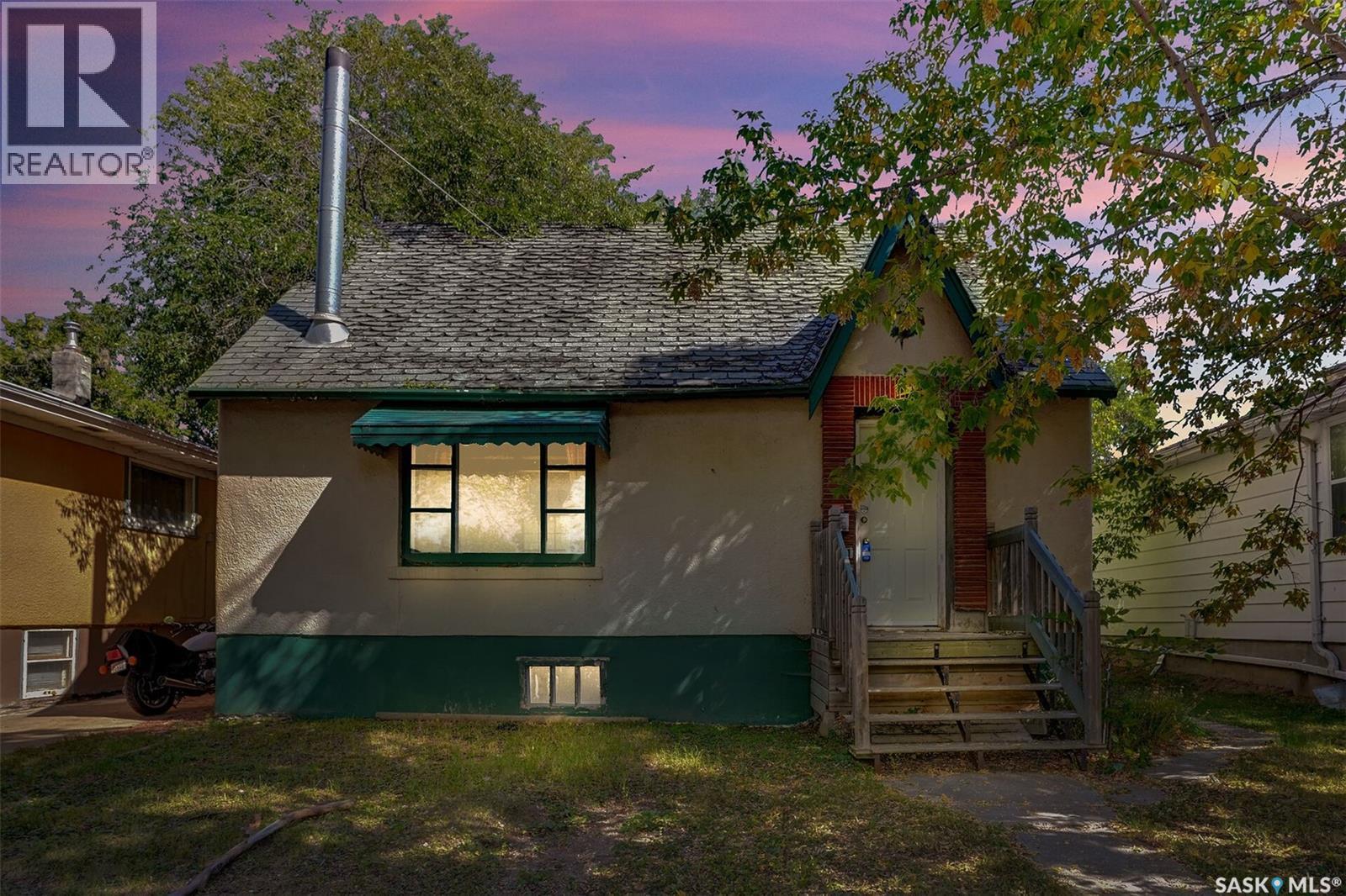 For sale: 2761 Atkinson STREET, Regina, Saskatchewan S4N3Y2 - SK016745 ...