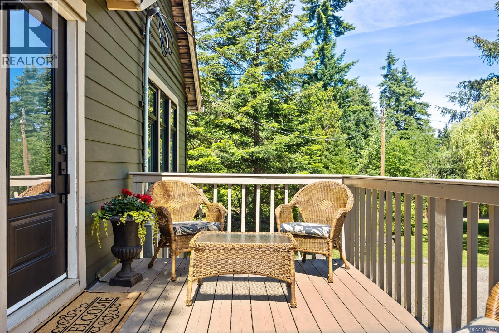 For sale: 3838/3836 Royston Rd, Royston, British Columbia V0R2V0 ...