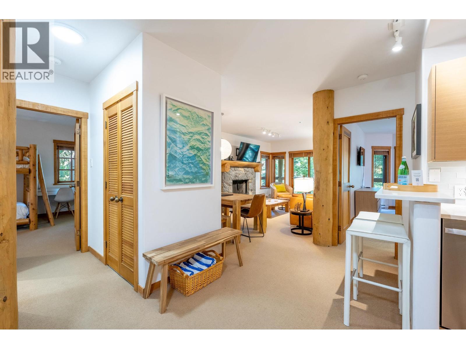 For sale: 6 2250 NORDIC DRIVE, Whistler, British Columbia V8E0P4 ...