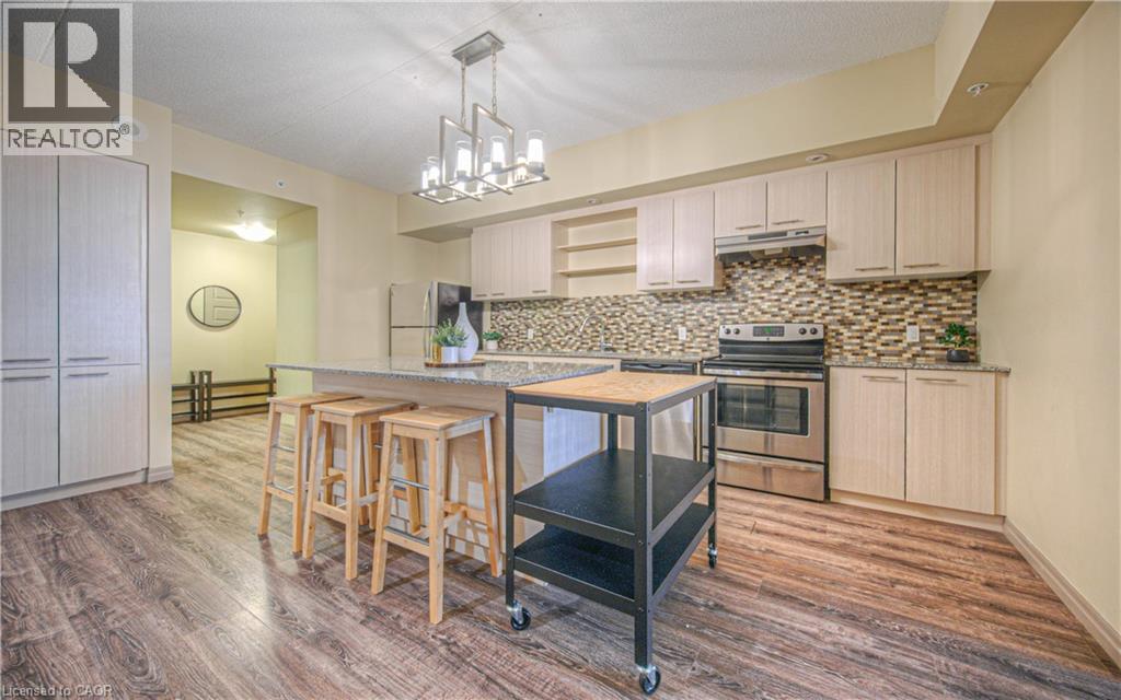 À vendre : 8 HICKORY Street W Unit# 302, Waterloo, Ontario N2L3H6 ...