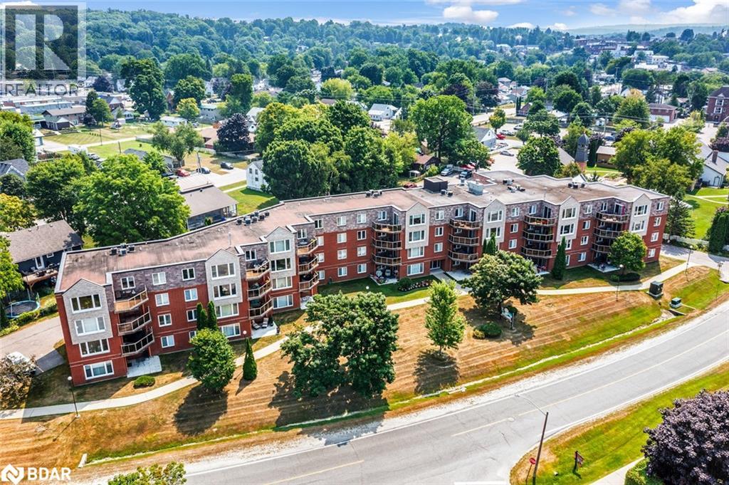 For sale: 11 BECK Boulevard Unit# 103, Penetanguishene, Ontario L9M2G1 ...