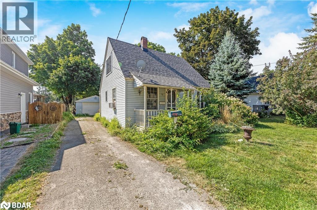 12 CHURCHILL Crescent, Halton, Ontario L7G2N1 | REALTOR.ca