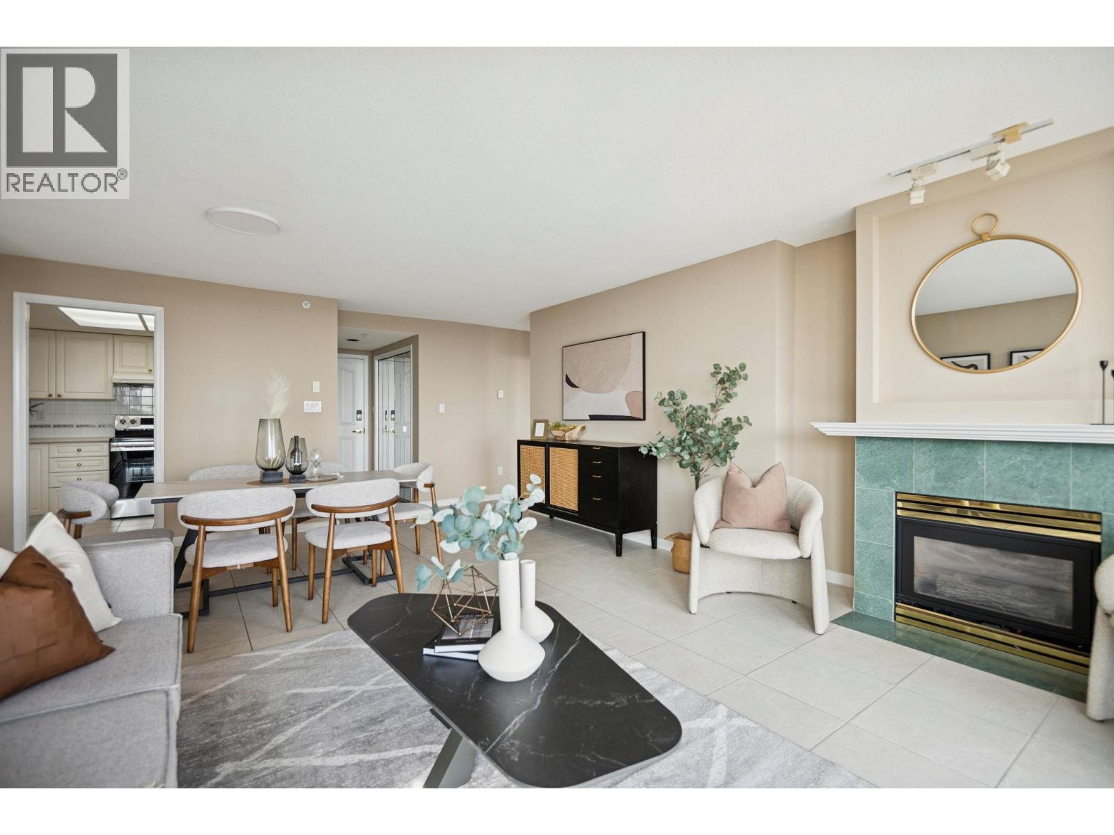 For sale: 1605 6088 MINORU BOULEVARD, Richmond, British Columbia V6Y4A8 - R3042704 | REALTOR.ca