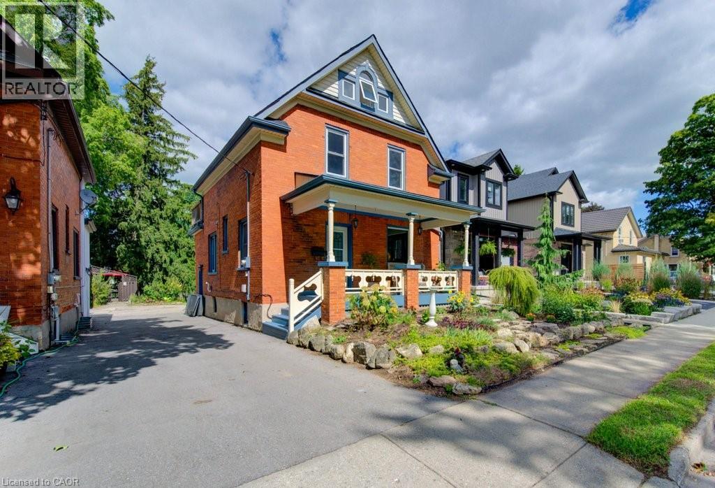 À vendre : 921 MOORE Street, Cambridge, Ontario N3H3C2 - 40765311 ...