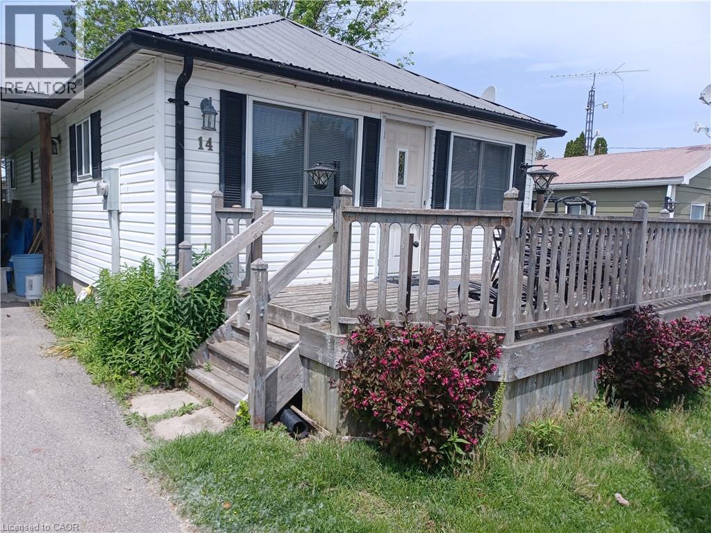 For sale: 14 BASS Lane, Long Point, Ontario N0E1M0 - 40764769 | REALTOR.ca
