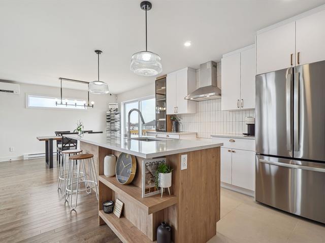 À vendre : 3295 Rue Léon-Landry, Sainte-Julienne, Québec J0K2T0 ...