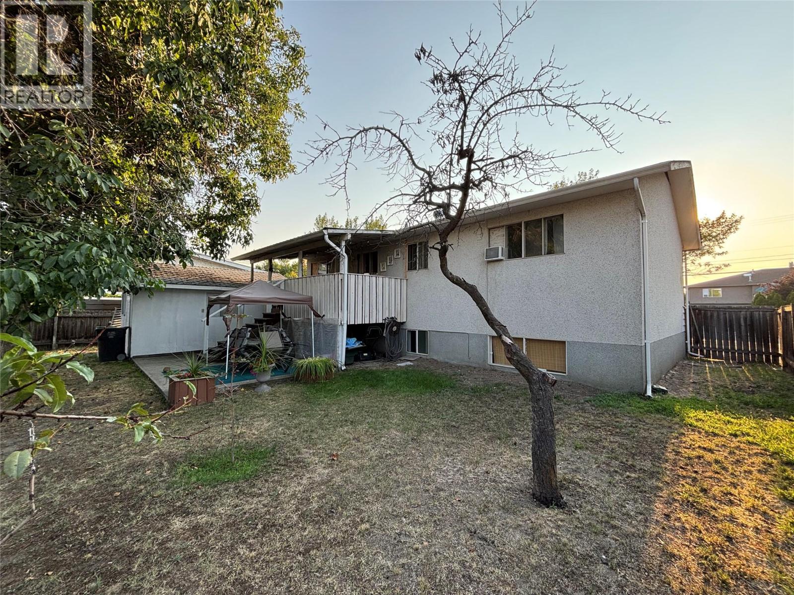For sale: 3049 Gordon Drive, Kelowna, British Columbia V1W3R1 ...
