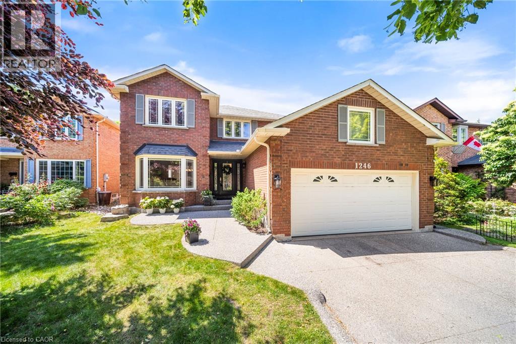 À vendre : 1246 OLD CARRIAGE Way, Oakville, Ontario L6M2E4 - 40765790 ...
