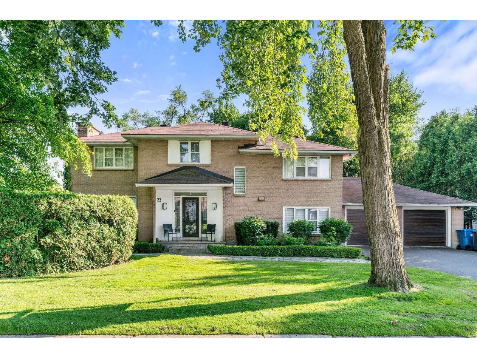 For sale: 22 Rue Heath, Hampstead, Quebec H3X3L4 - 16907496 | REALTOR.ca