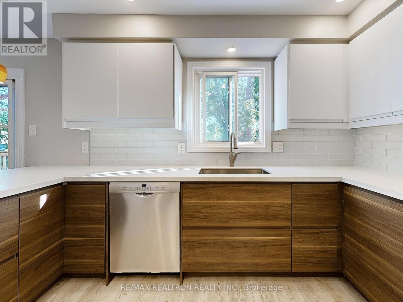 For rent: 5386 SHELDON PARK DRIVE, Burlington (Appleby), Ontario L7L5W9 ...