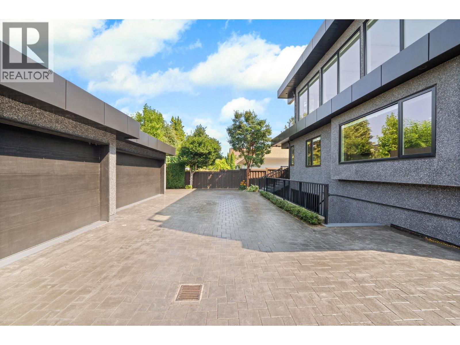 For sale: 4623 W 4TH AVENUE, Vancouver, British Columbia V6R1R6 ...