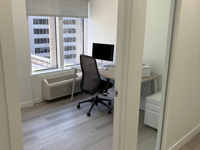 For rent: 666 Rue Sherbrooke O., #2100, Montréal (Ville-Marie), Quebec ...