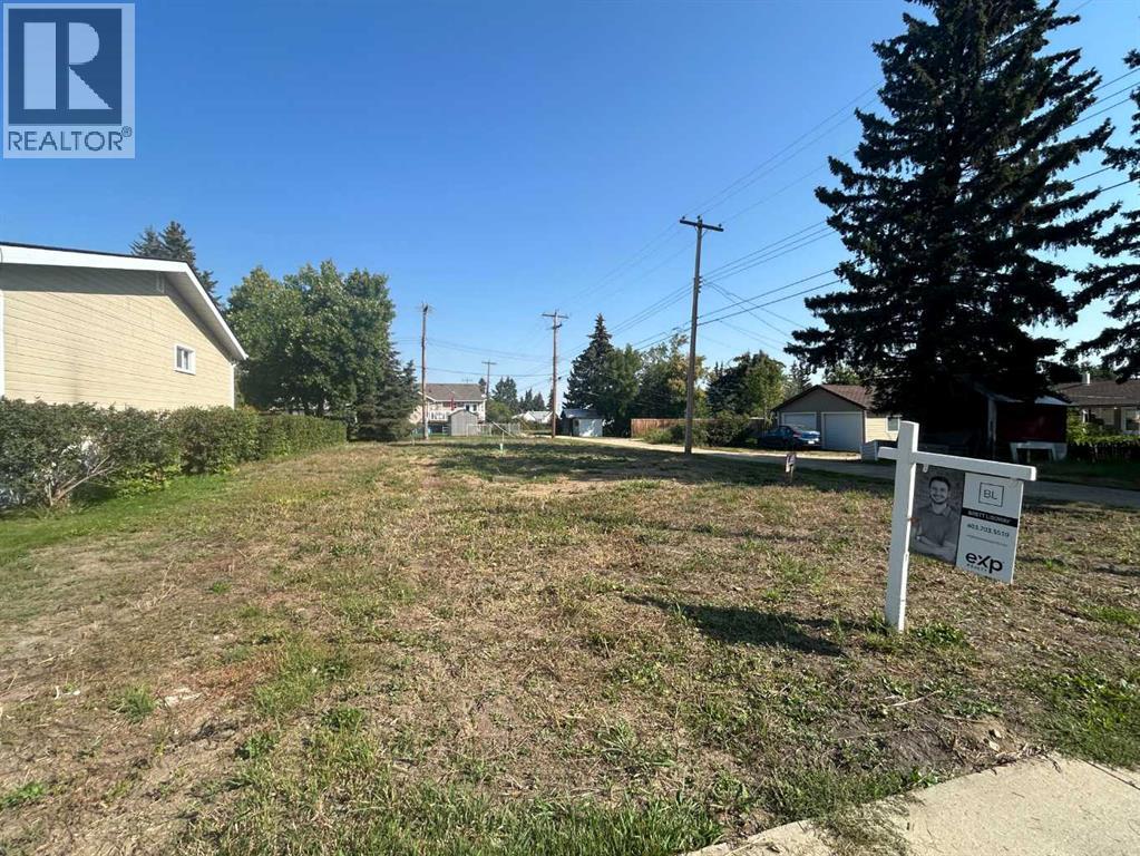 For sale: 5014 53rd Ave, Rimbey, Alberta T0C2J0 - A2201558 | REALTOR.ca