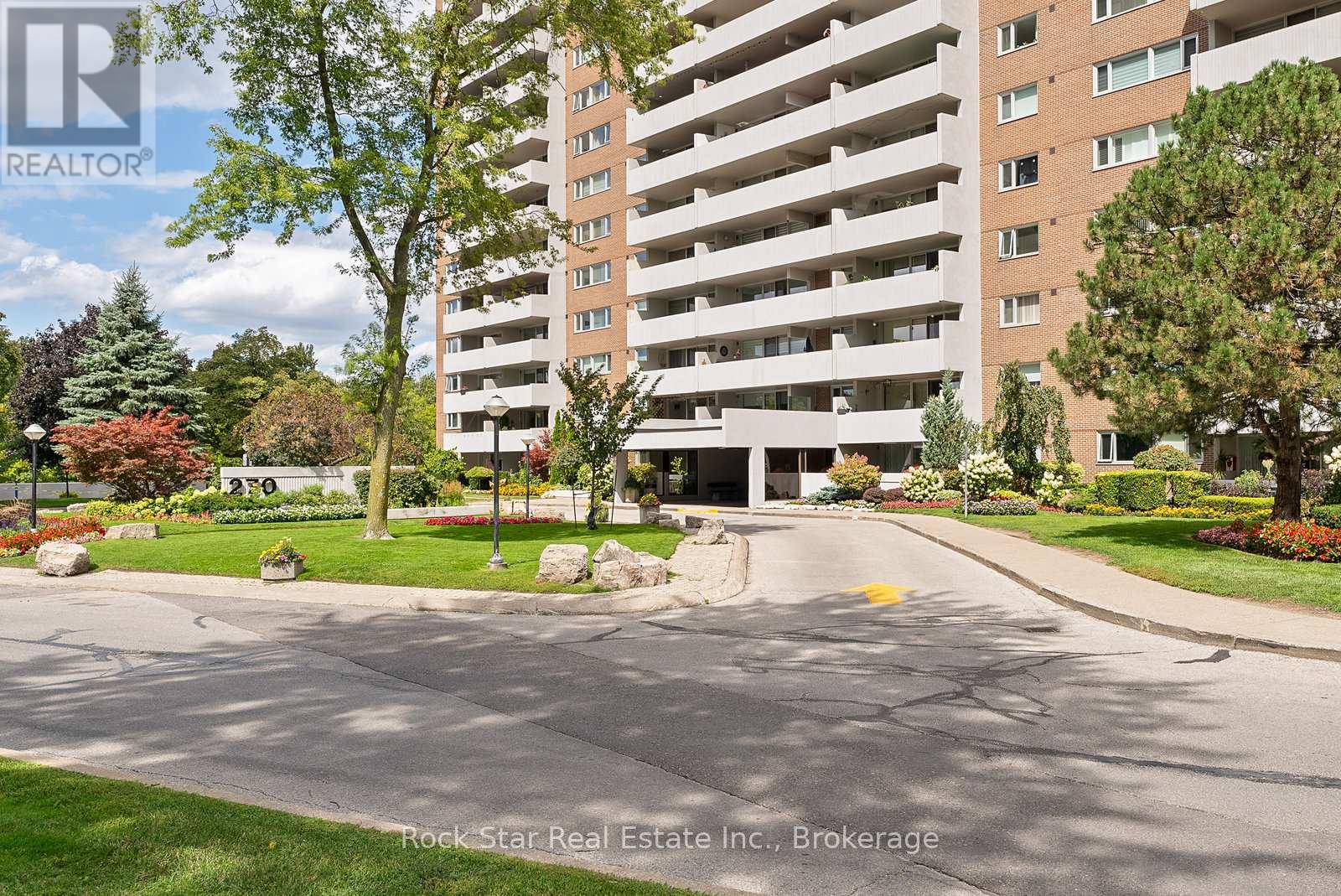 For sale: 1305 - 270 SCARLETT ROAD, Toronto (Rockcliffe-Smythe ...