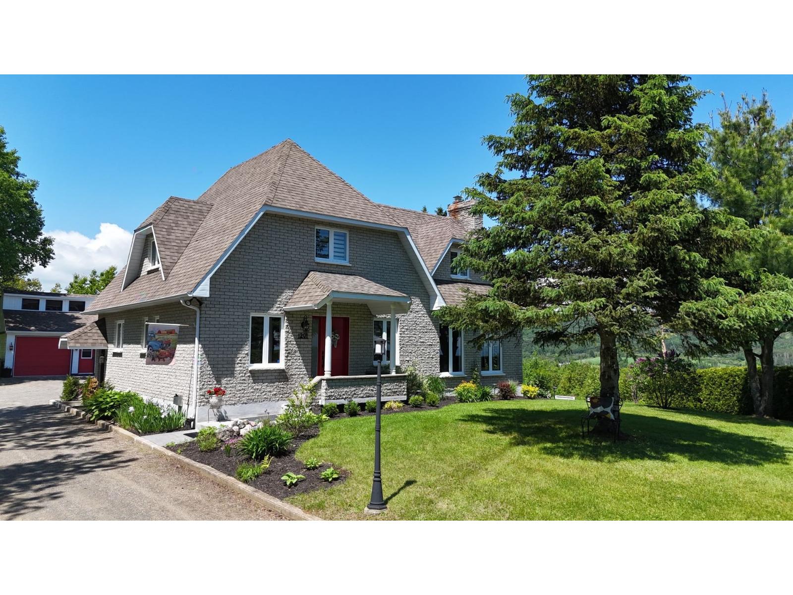 For sale: 1201 Rg Terrebonne, Saint-Irénée, Quebec G0T1V0 - 18915729 ...
