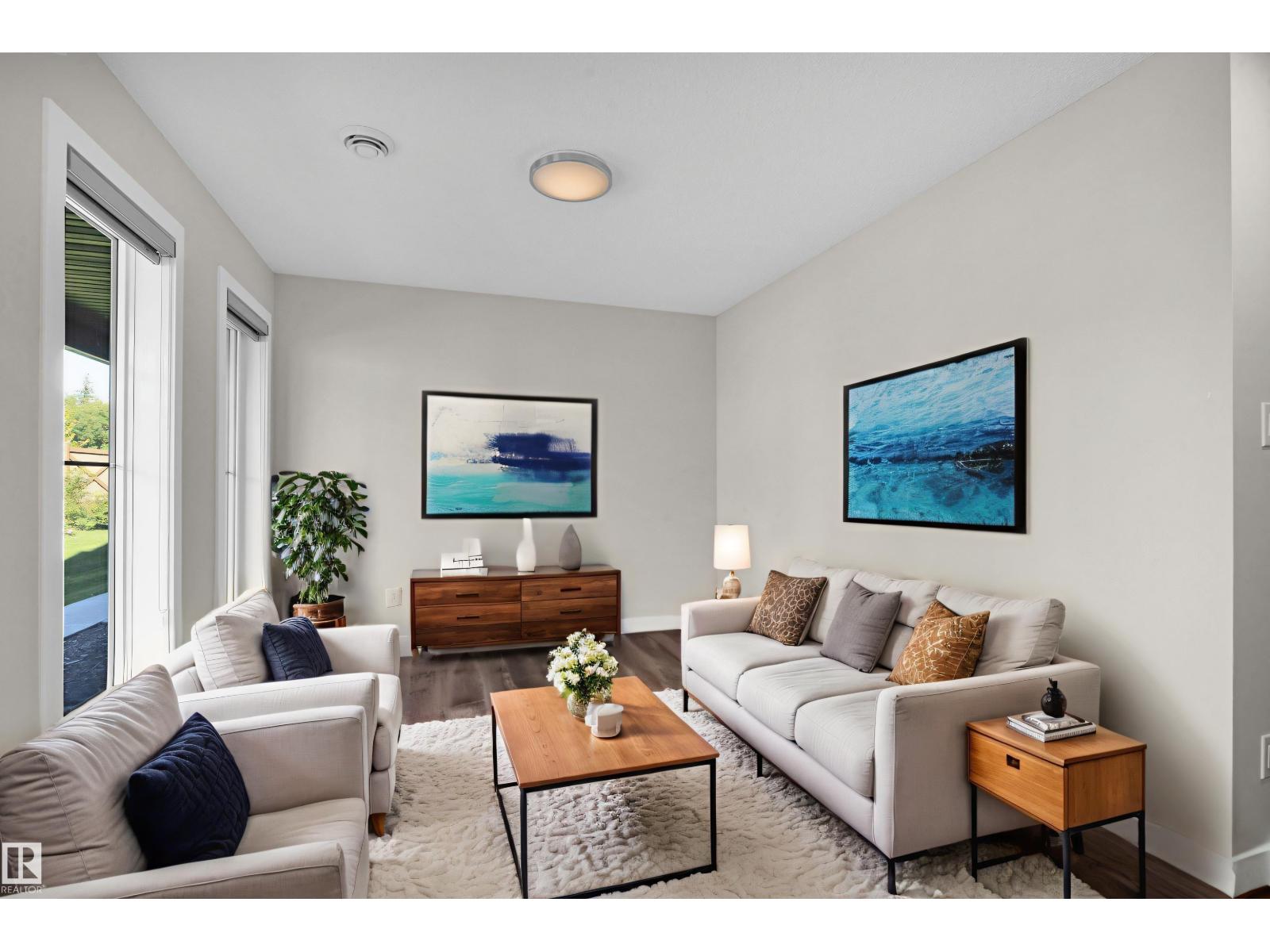 For sale: #28 1051 Graydon Hill BV SW, Edmonton, Alberta T6W3C8 ...