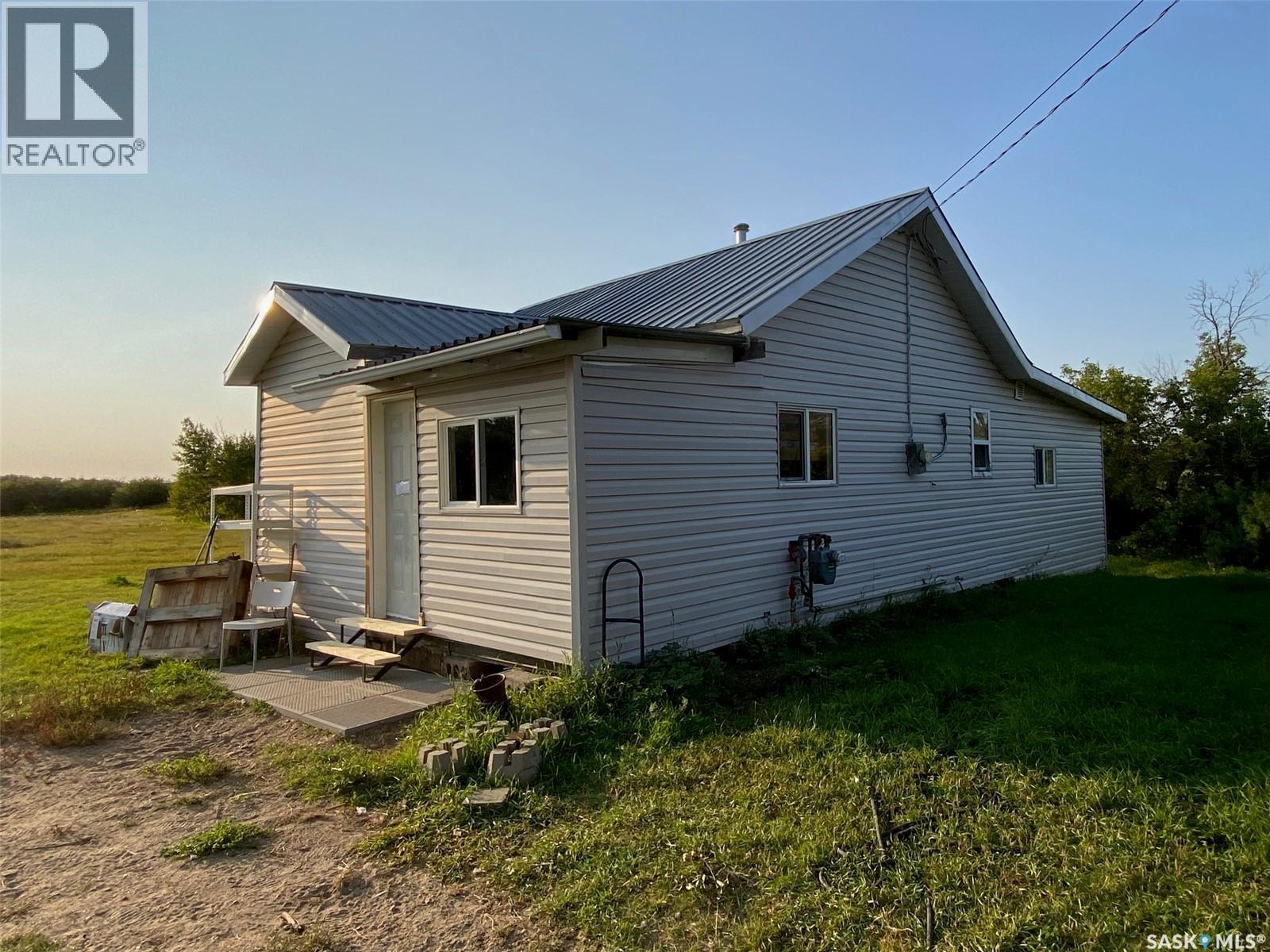 For sale: Willowbrook Acreage, Orkney Rm No. 244, Saskatchewan S0A4P0 - SK017931 | REALTOR.ca
