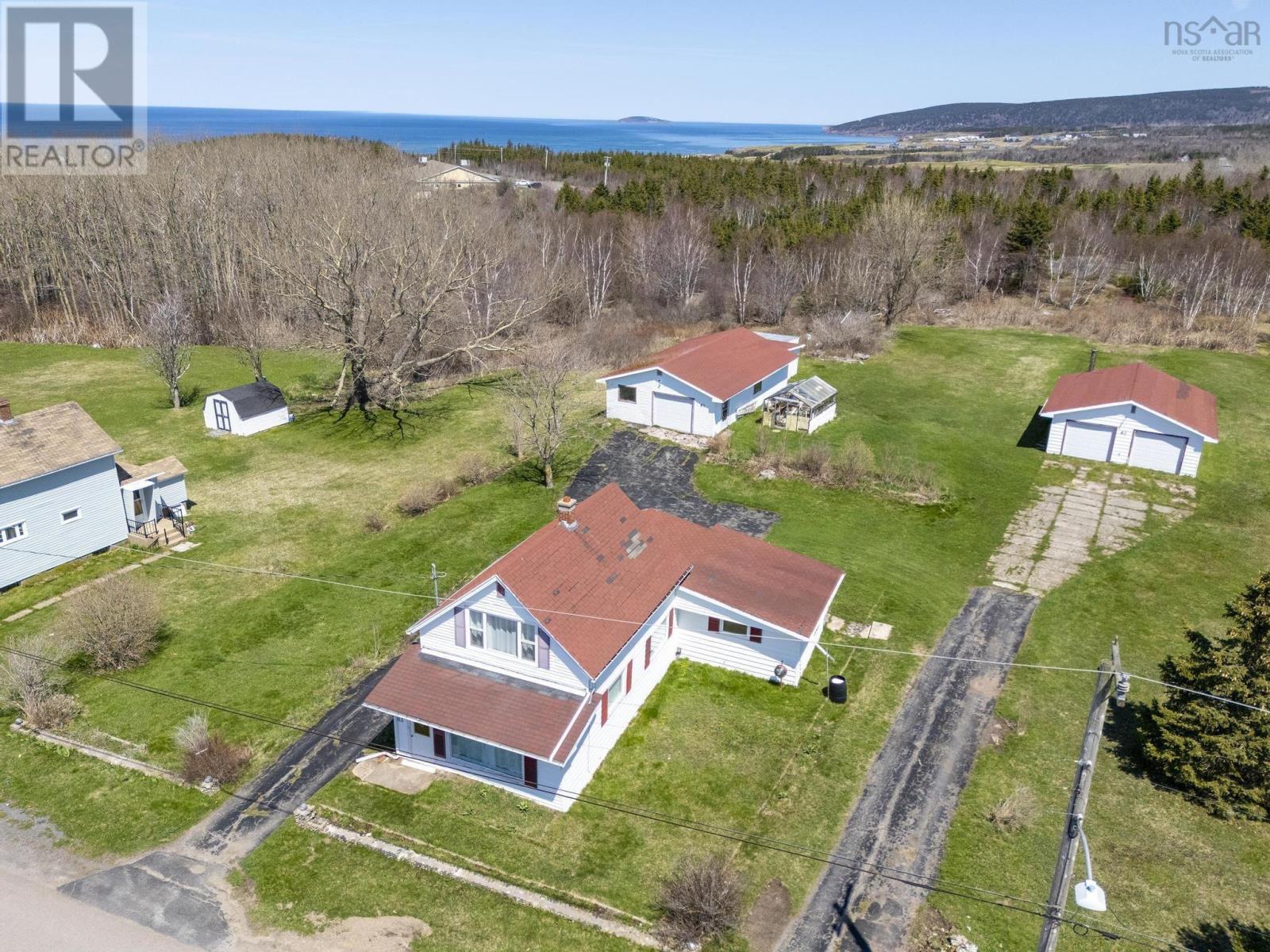 For sale: 63 MacLean Street, Inverness, Nova Scotia B0E1N0 - 202515244 ...