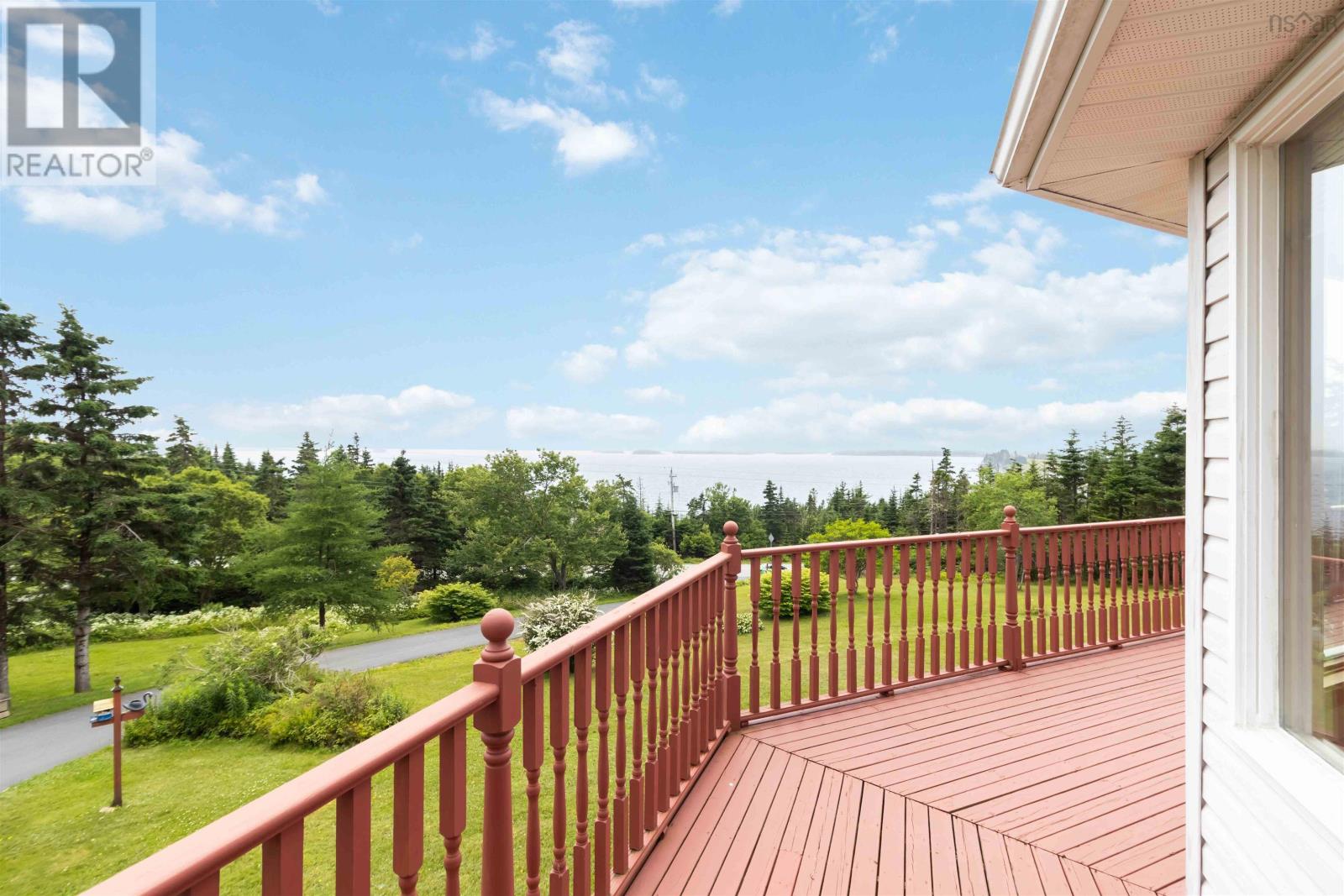 For sale: 16353 Highway 7, Pleasant Harbour, Nova Scotia B0J3J0 ...