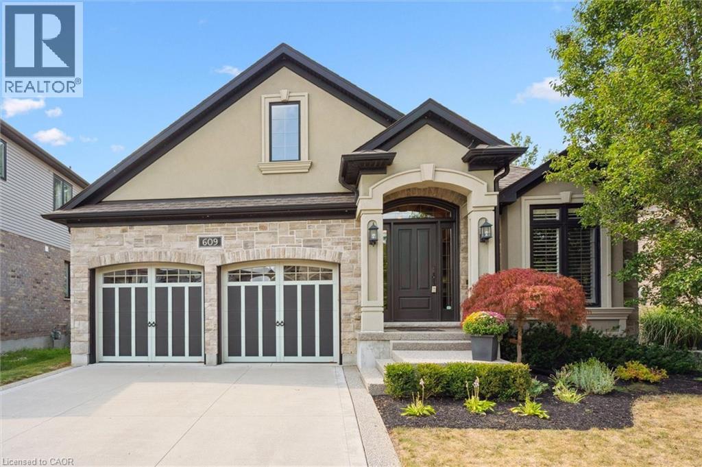À vendre : 609 PELHAM Street, Waterloo, Ontario N2K0C3 - 40769005 ...