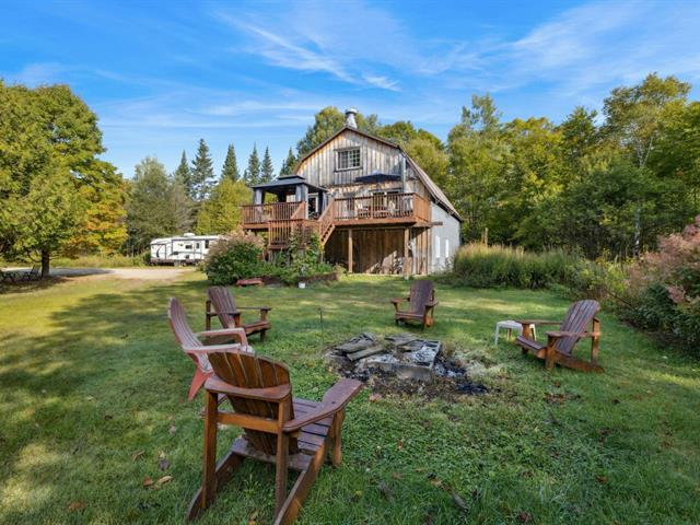 For sale: 782 Ch. du Poisson-Blanc, Denholm, Quebec J8N9E9 - 18378824 ...