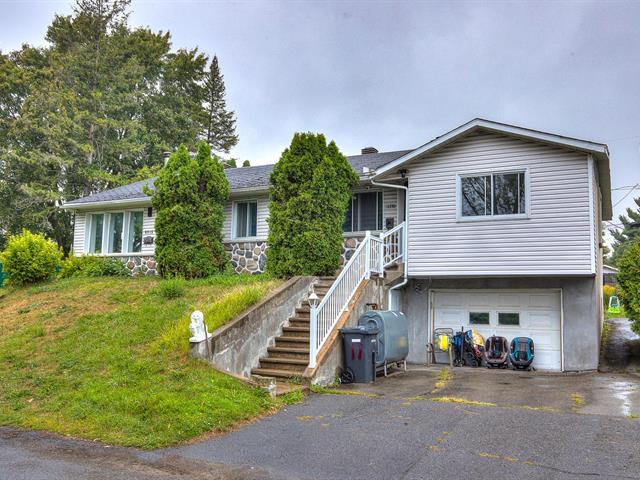 À vendre : 8515-8517 Rue Lessard, Laval (Saint-François), Québec H7A1R5 ...