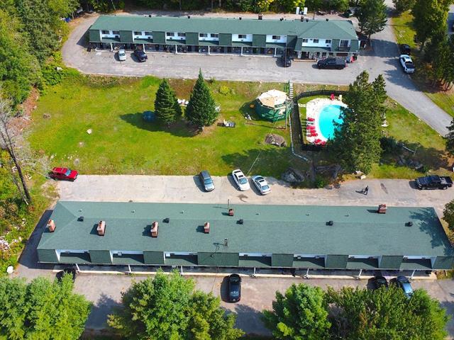 À vendre : 280 Rue Séraphin, Sainte-Adèle, Québec J8B2G4 - 20948295 ...