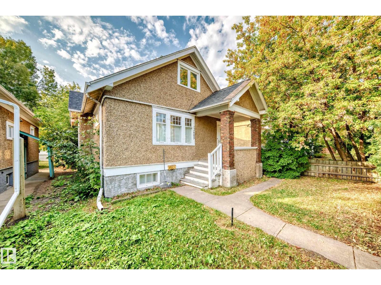 For sale: 12605 107 AV NW, Edmonton, Alberta T5M1Z5 - E4443540 | REALTOR.ca