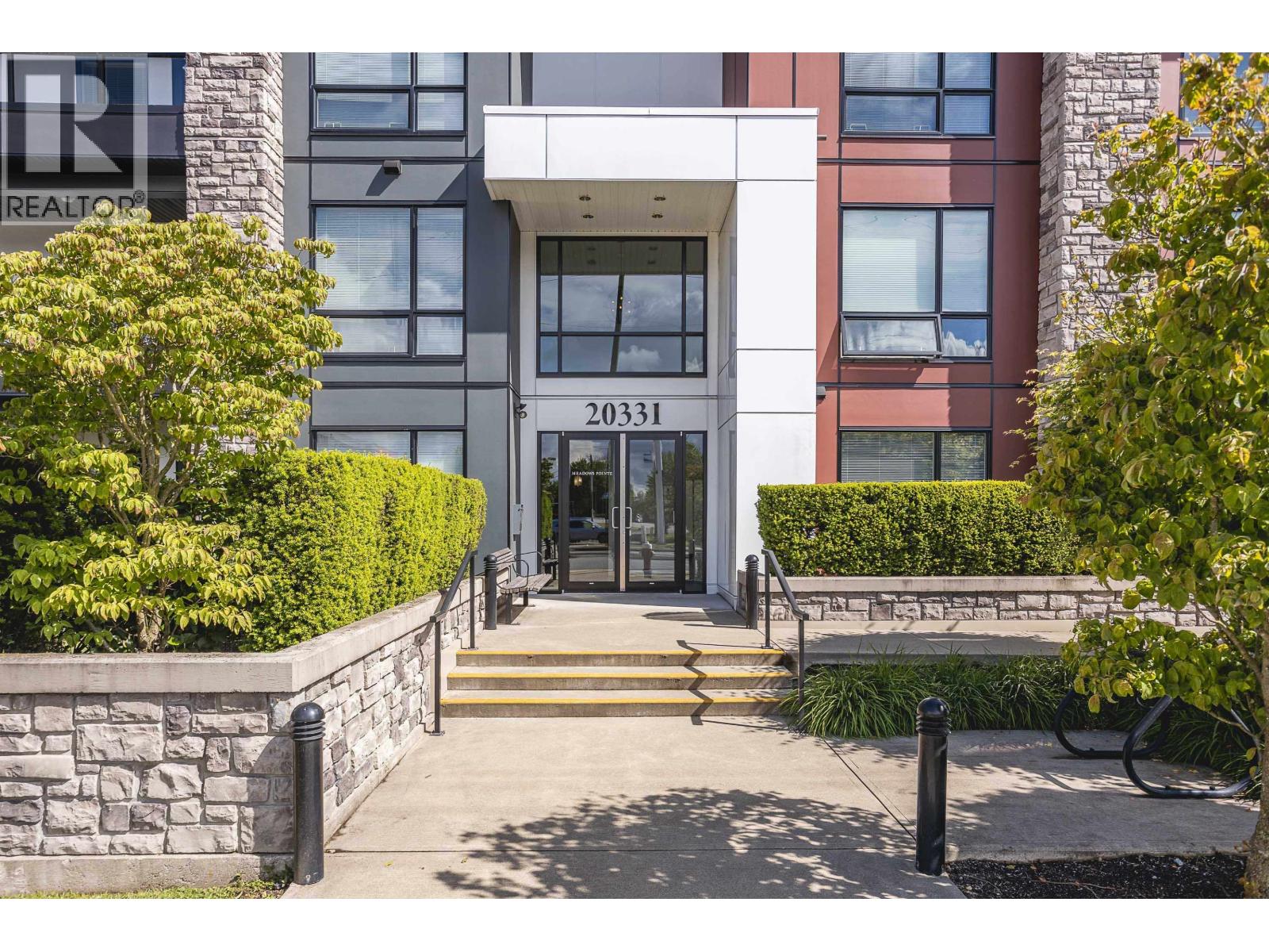 For sale: 306 20331 DEWDNEY TRUNK ROAD, Maple Ridge, British Columbia ...