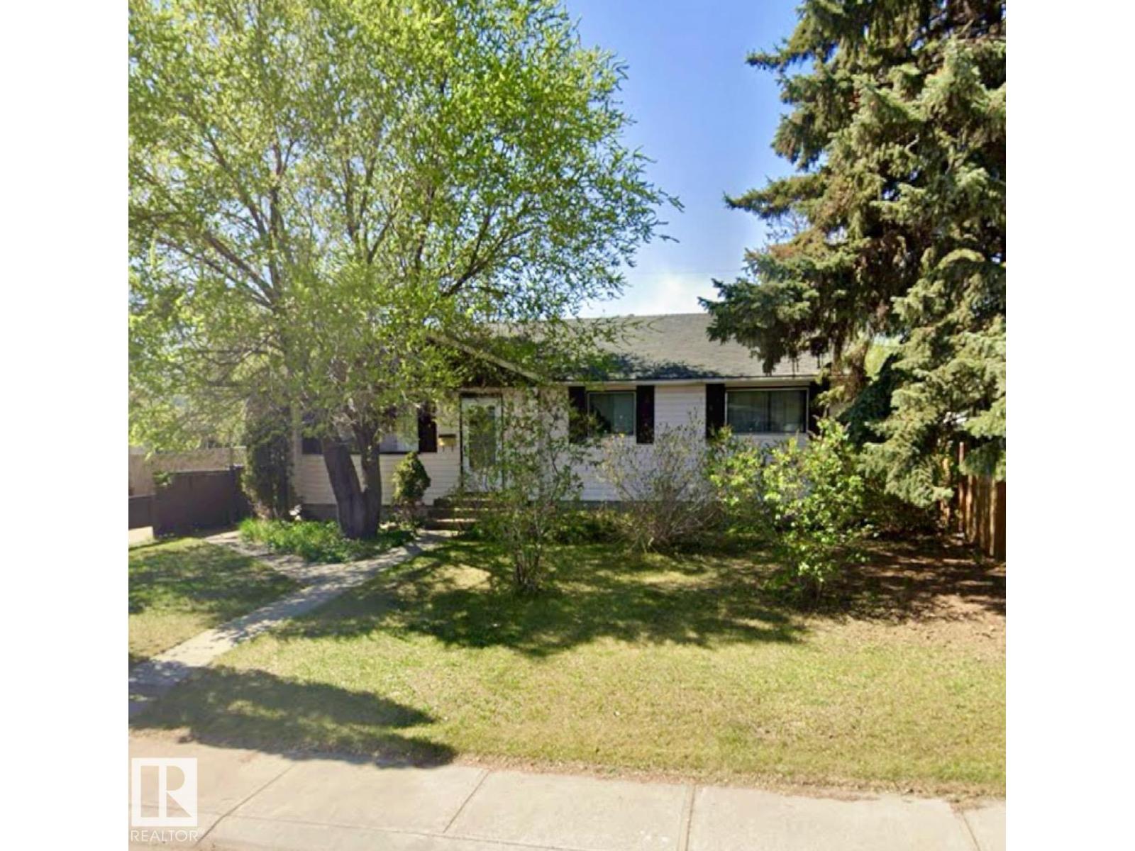For sale: 13320 139 ST NW, Edmonton, Alberta T8R1J6 - E4458155 | REALTOR.ca