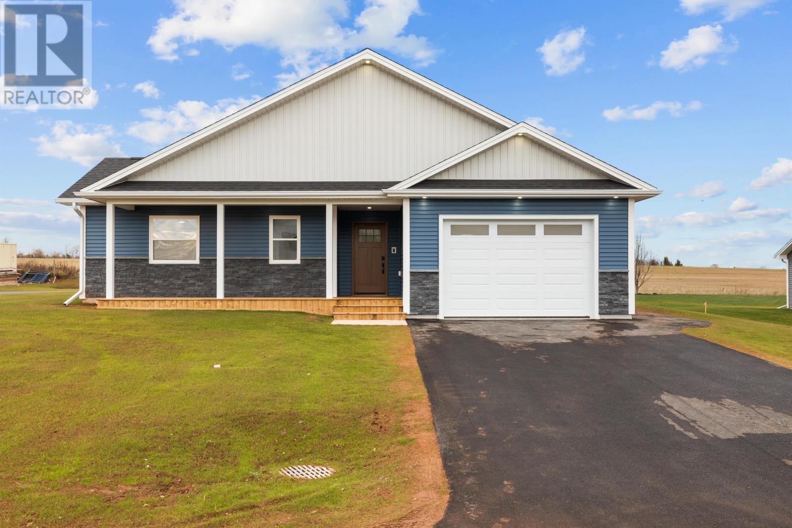 For sale: 21 Samantha Lane, Cornwall, Prince Edward Island C1A6C6 - 202518902 | REALTOR.ca