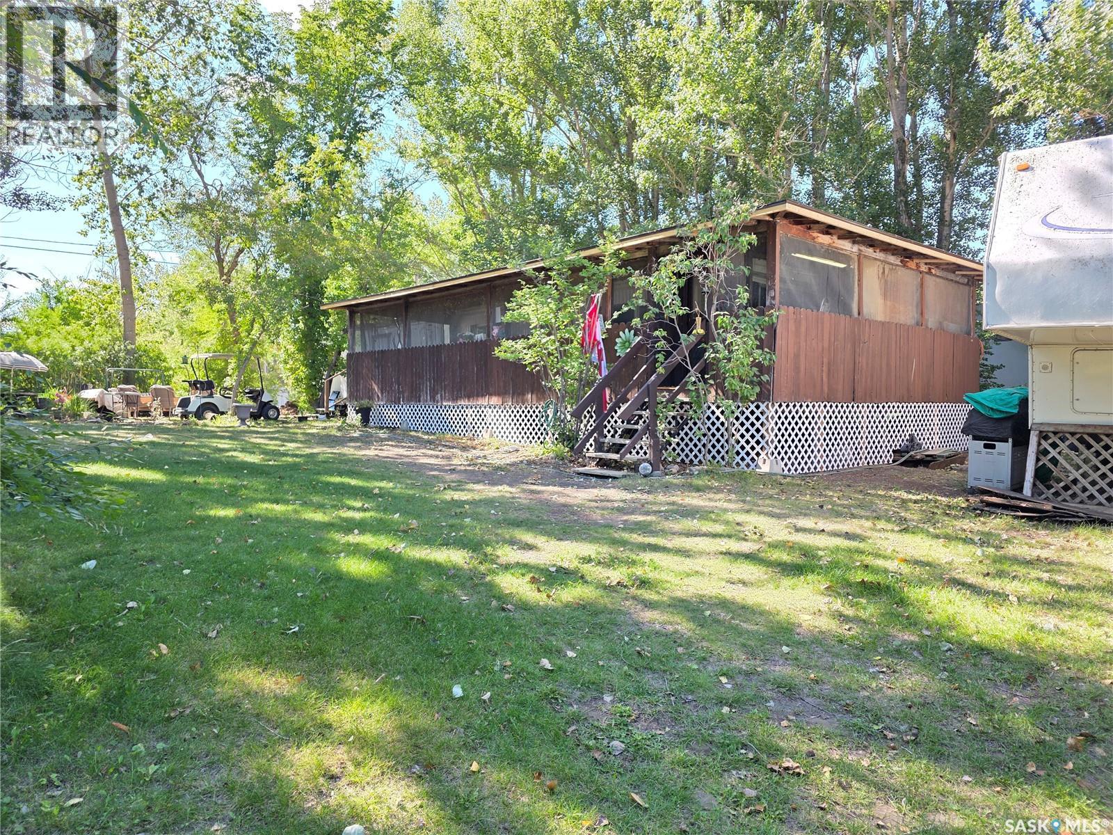 For sale: 414 Zealandia AVENUE, Coteau Beach, Saskatchewan S0L0G0 ...