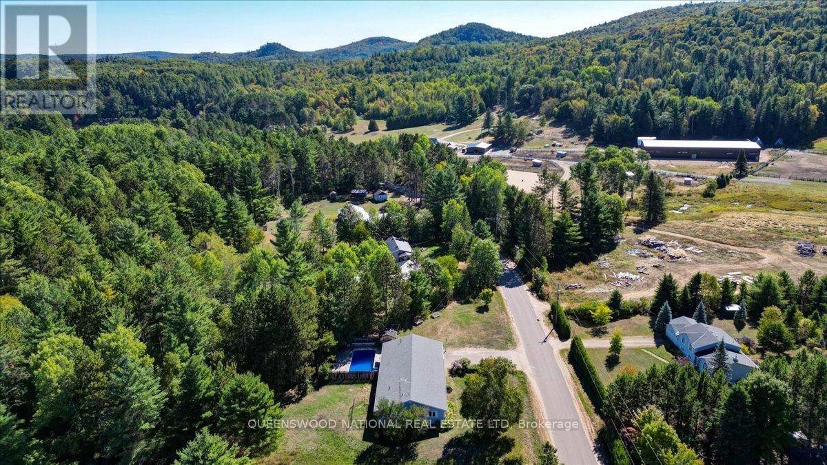 For sale: 11876 OPEONGO ROAD, Madawaska Valley, Ontario K0J1B0 ...