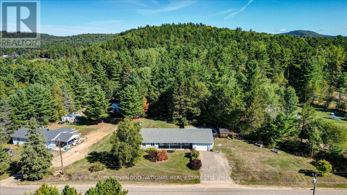 For sale: 11876 OPEONGO ROAD, Madawaska Valley, Ontario K0J1B0 ...