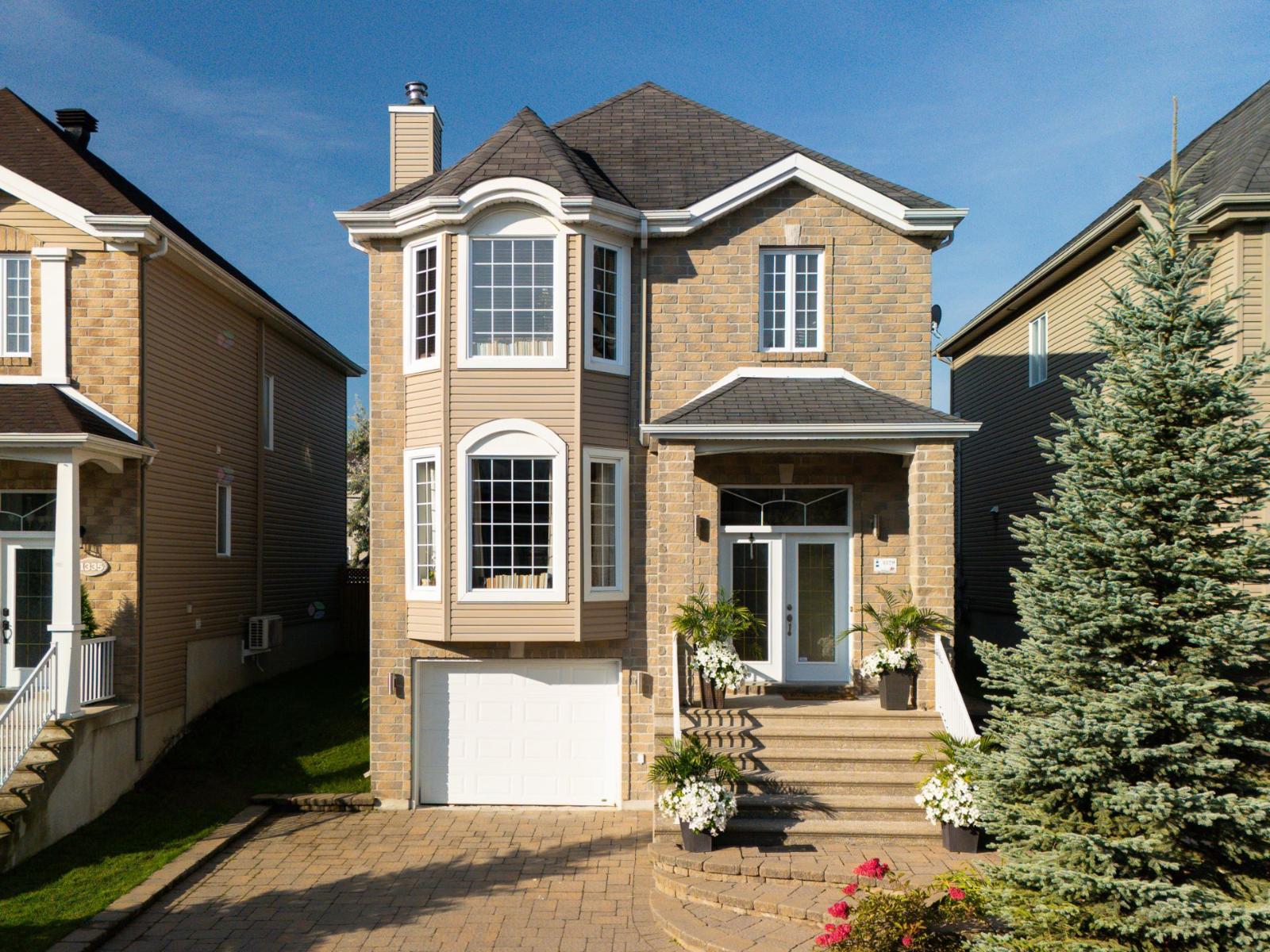 For sale: 1329 Rue des Voiliers, Laval (Fabreville), Quebec H7R6J8 ...