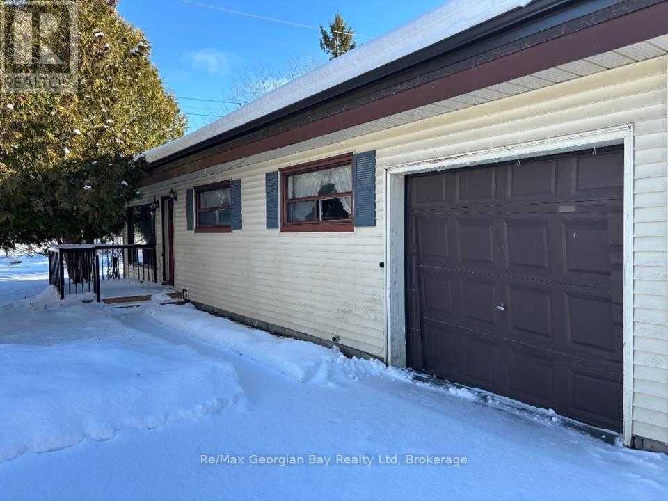 For sale: 1 GRAY STREET, Severn (Coldwater), Ontario L0K1E0 - S12185393 ...