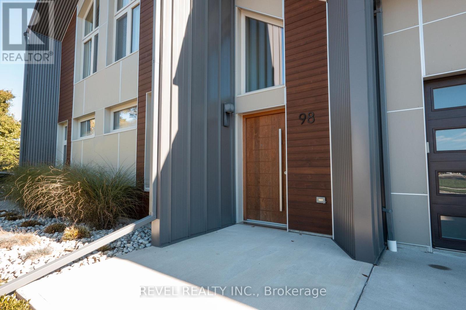 For sale: 98 ELGIN STREET, Zorra (Embro), Ontario N0J1J0 - X12419917 ...