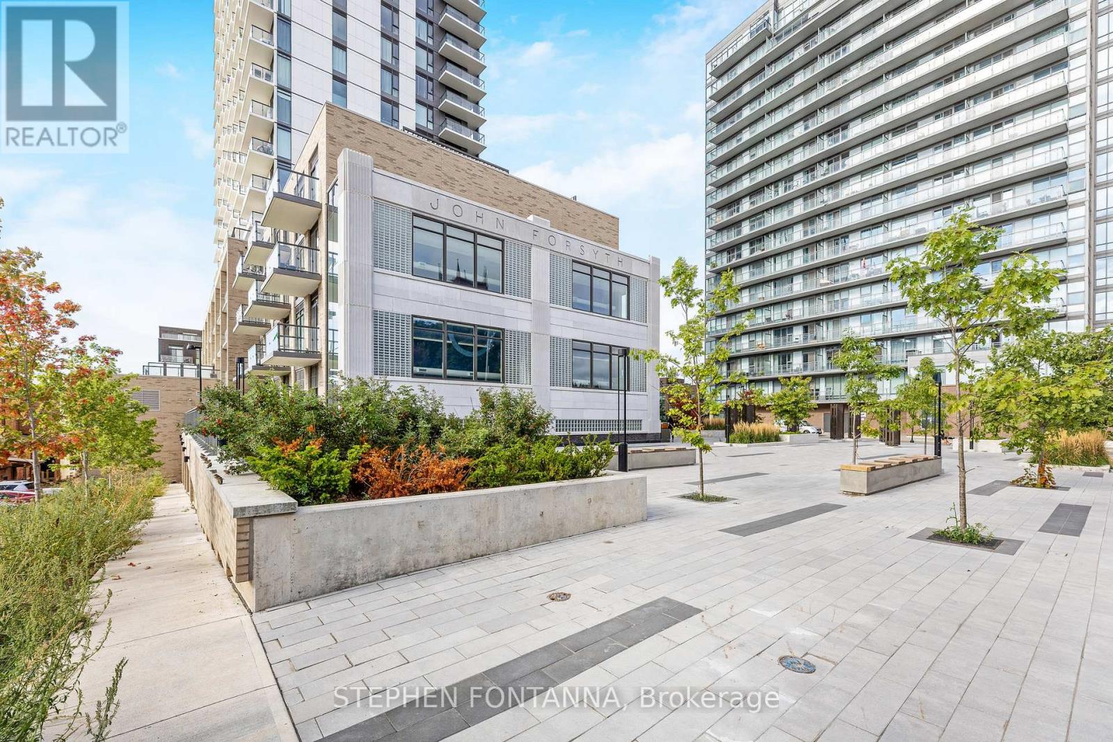 For sale: 320 - 55 DUKE STREET W, Kitchener, Ontario N2H0C9 - X12421157 ...